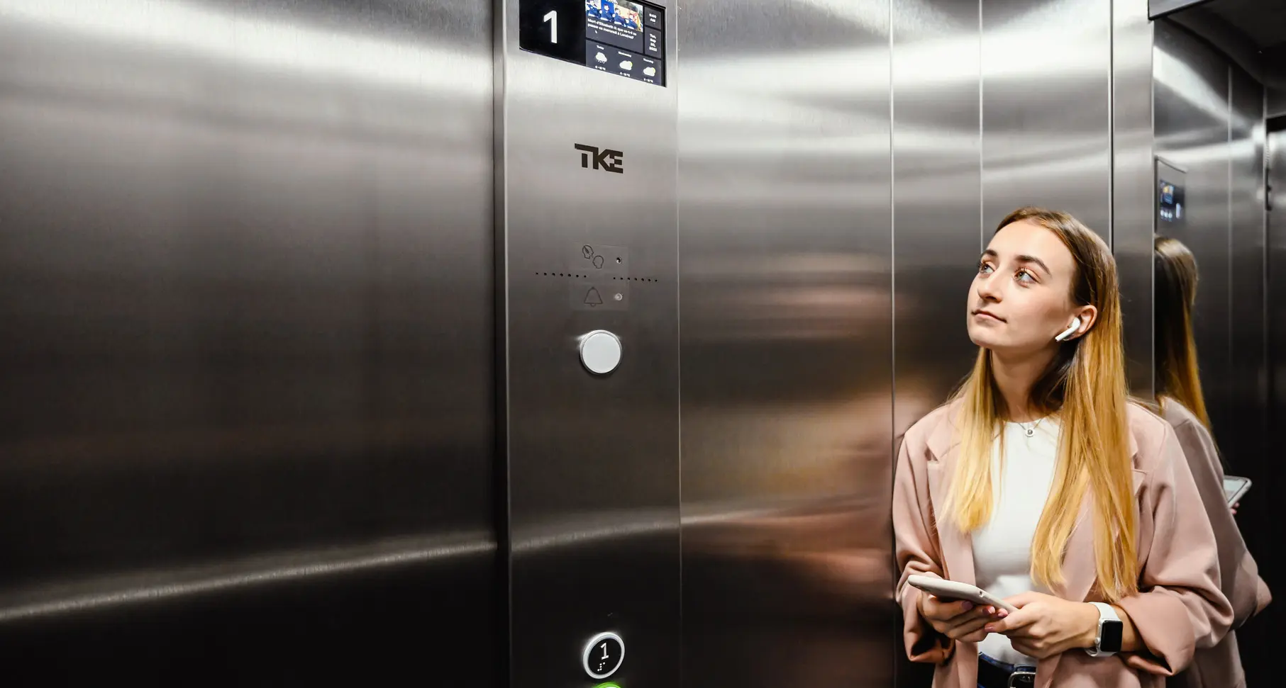 eox-ms-passenger-elevator-cabin-header.webp